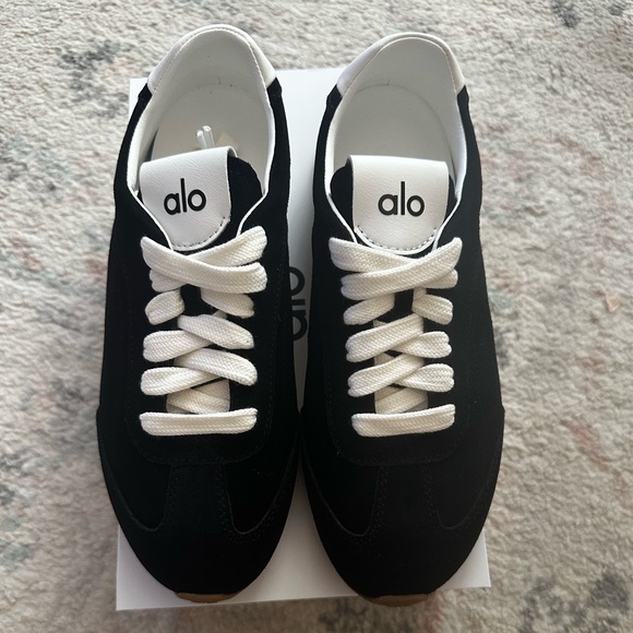 ALO Yoga | Shoes | Nwt Alo Yoga Sunset Sneaker | Poshmark